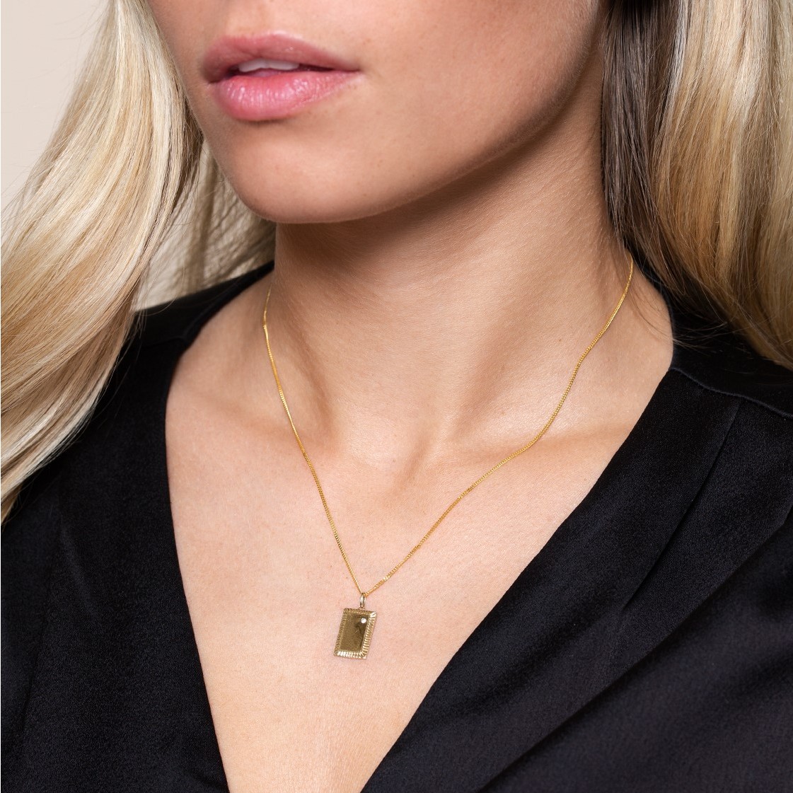 9ct Yellow Gold Cubic Zirconia Rectangular Signet Pendant