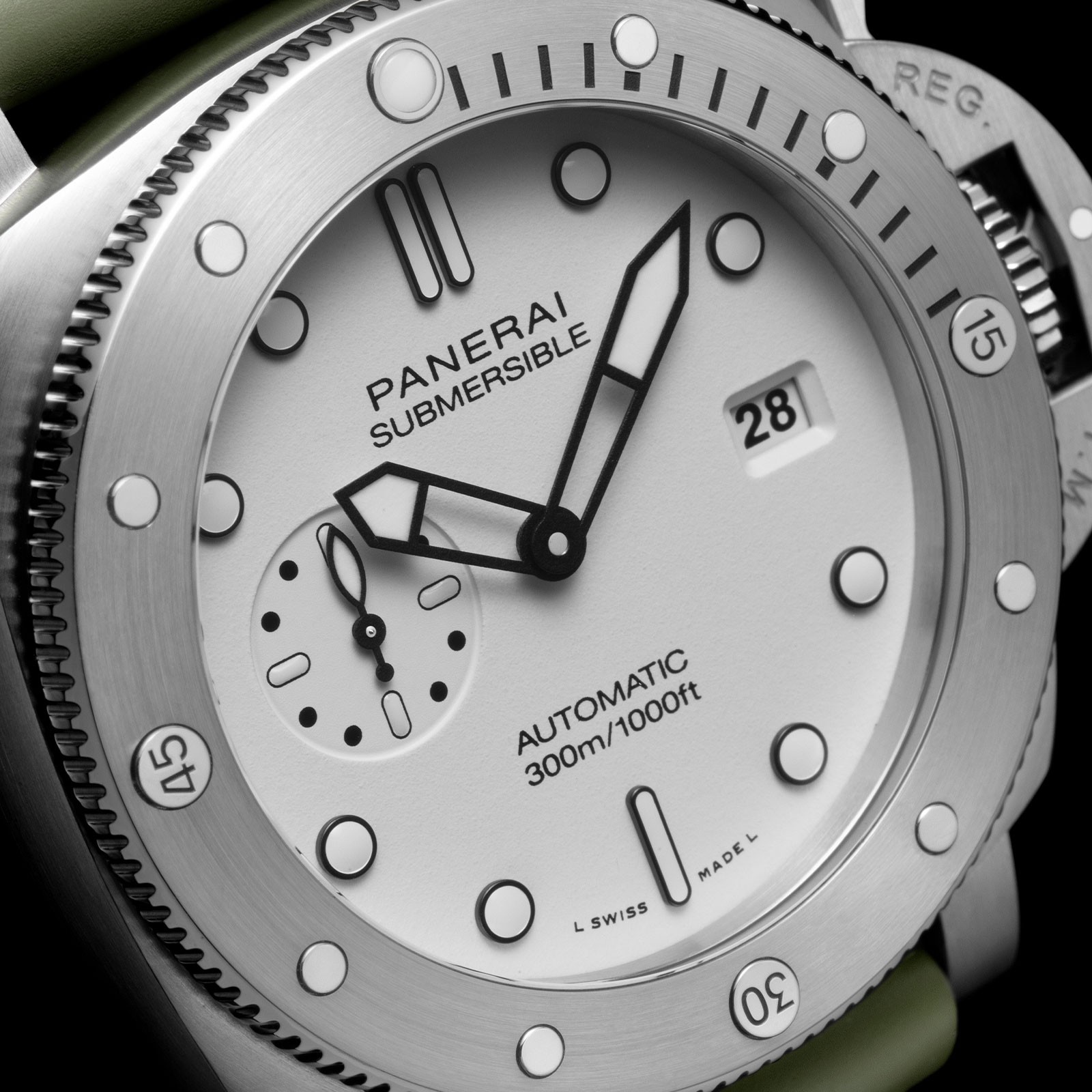 Panerai Submersible QuarantaQuattro Bianco 44mm Mens Watch PAM01226